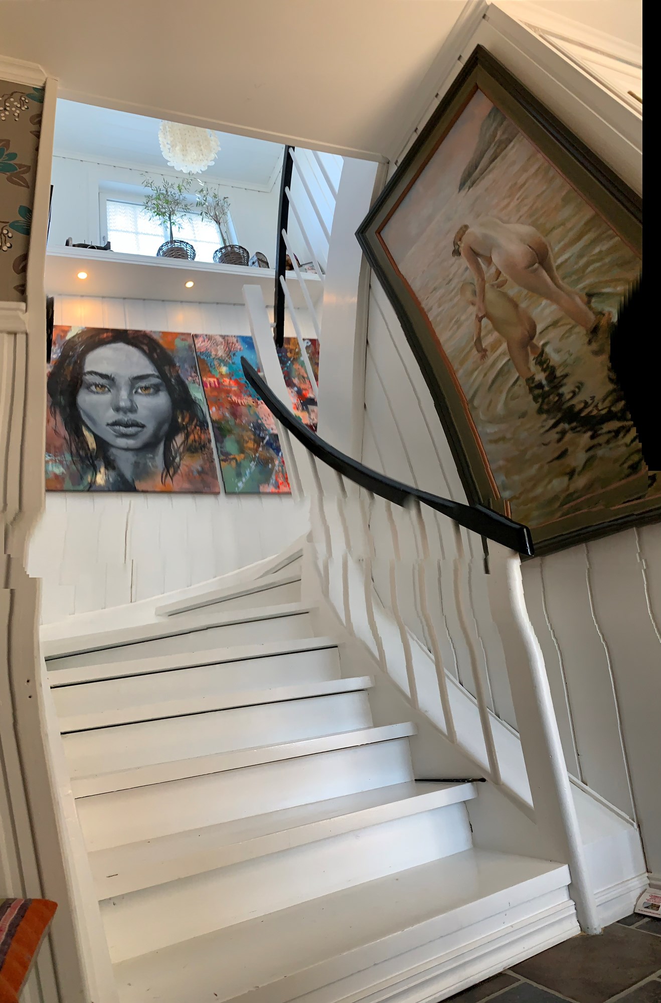 Stige i trapp innendørs - ByggeBolig