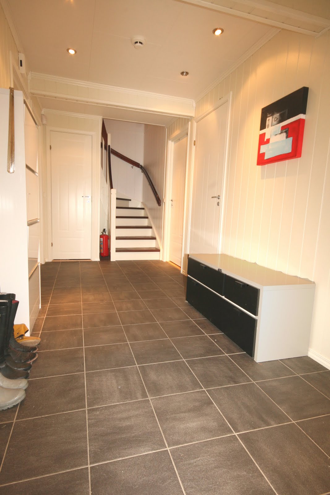 Renovering av furu-trapp - ByggeBolig