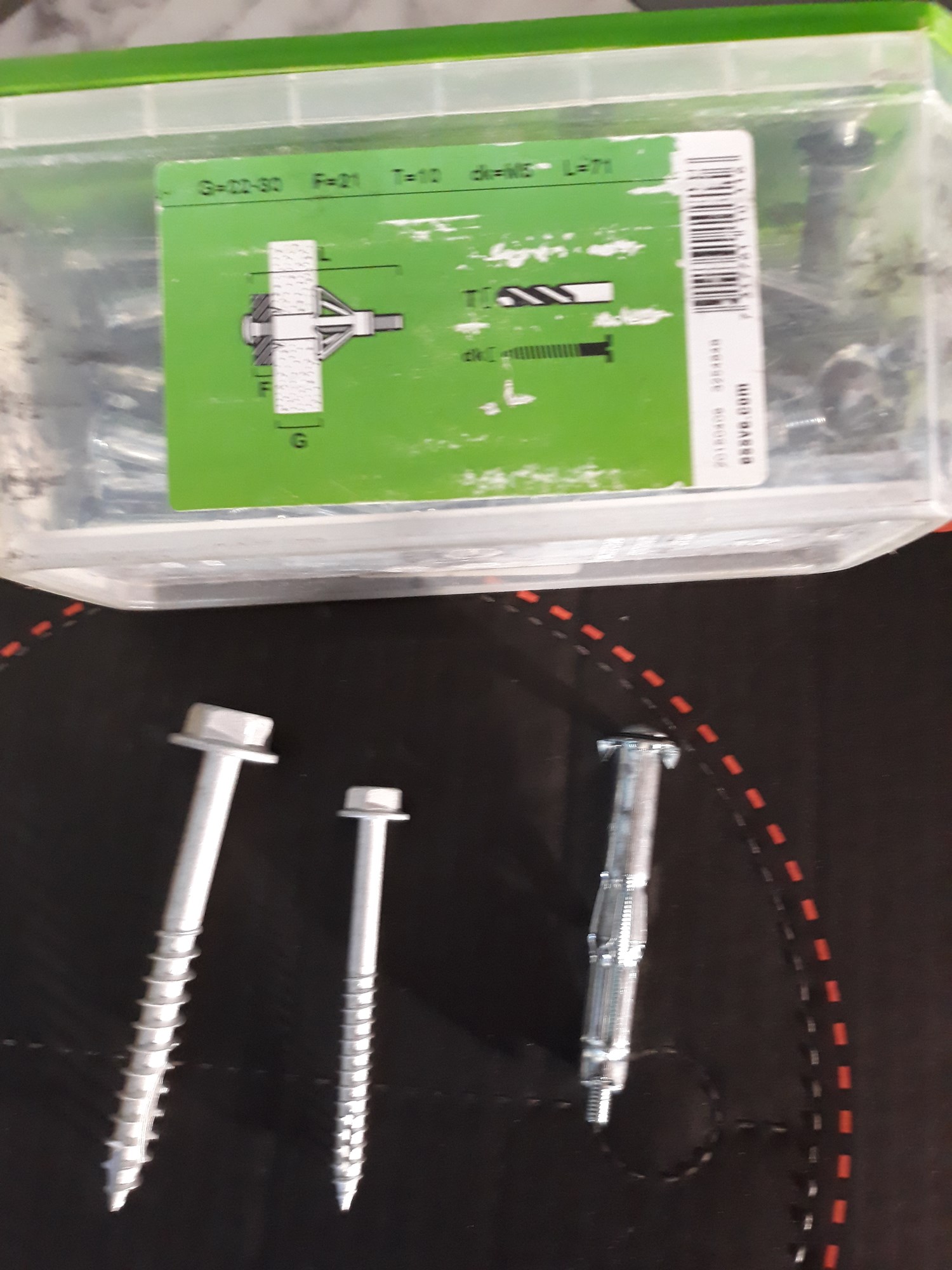 Henge 30kg TV på 12mm sprekk-panel -Hjelp og tips ? - side 2 - ByggeBolig