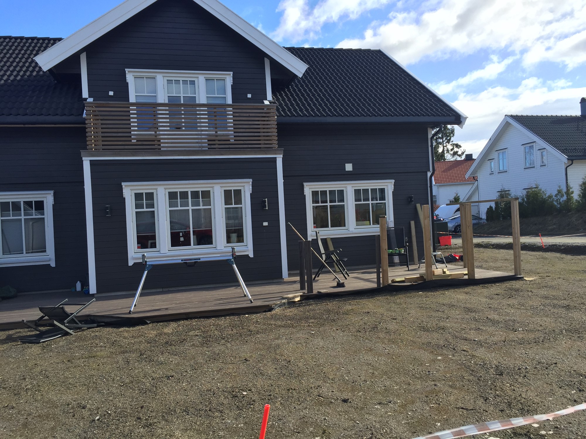 Delvis Liggende spiler eller kledning på terrasse eller spiler på hele ...