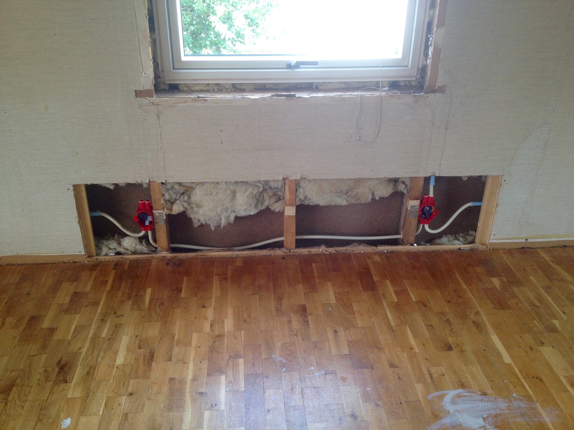 Rehab gips og stikkontakter - ByggeBolig