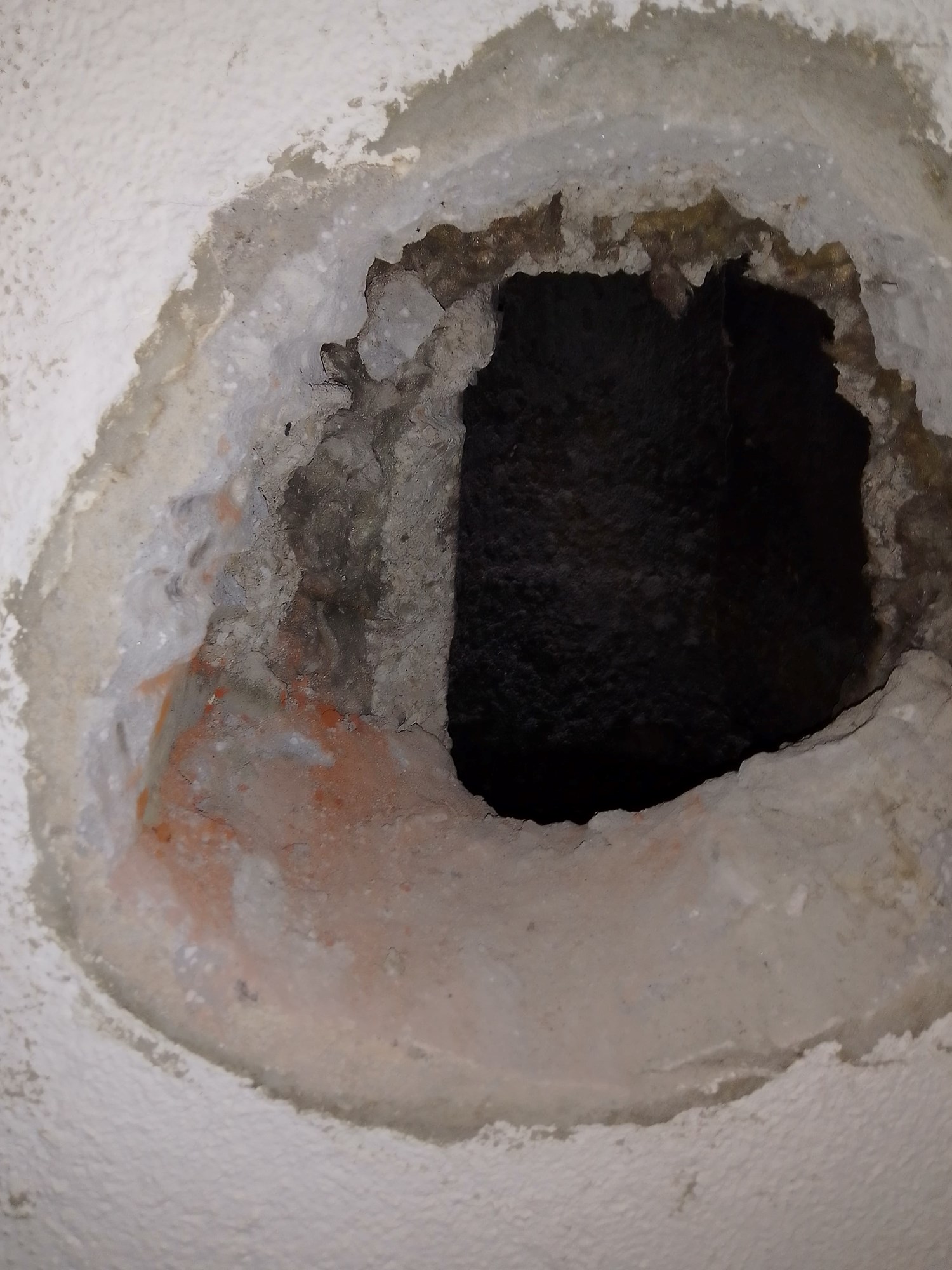 Gjenmuring av for stort og misplassert hull i icopal pipe - ByggeBolig