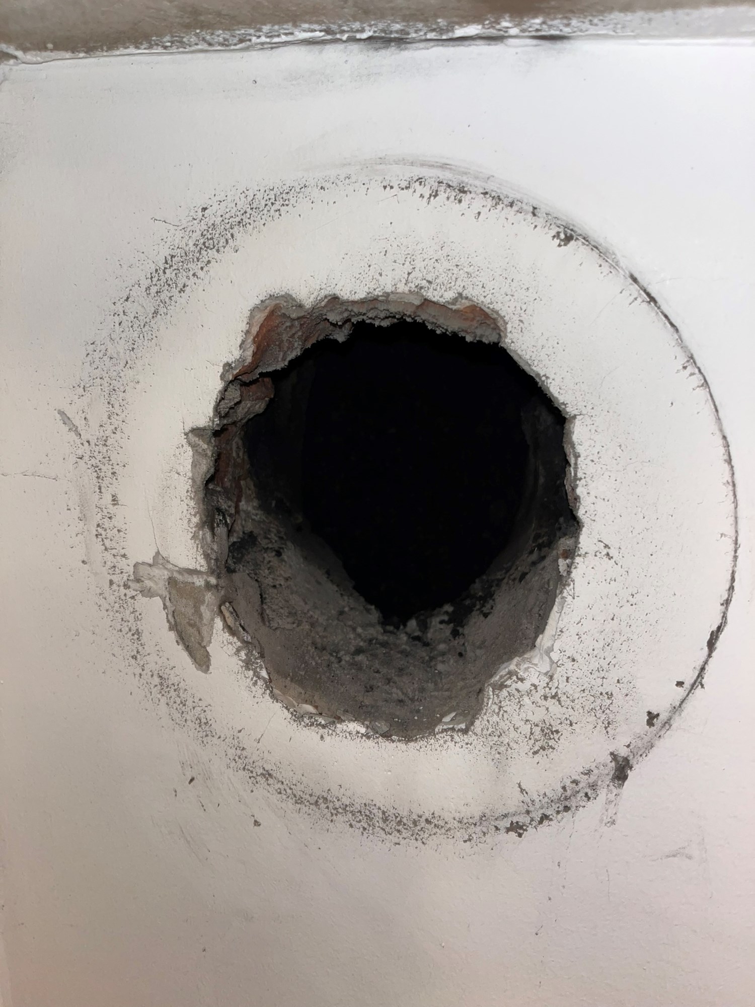 Tette hull i pipe - ByggeBolig