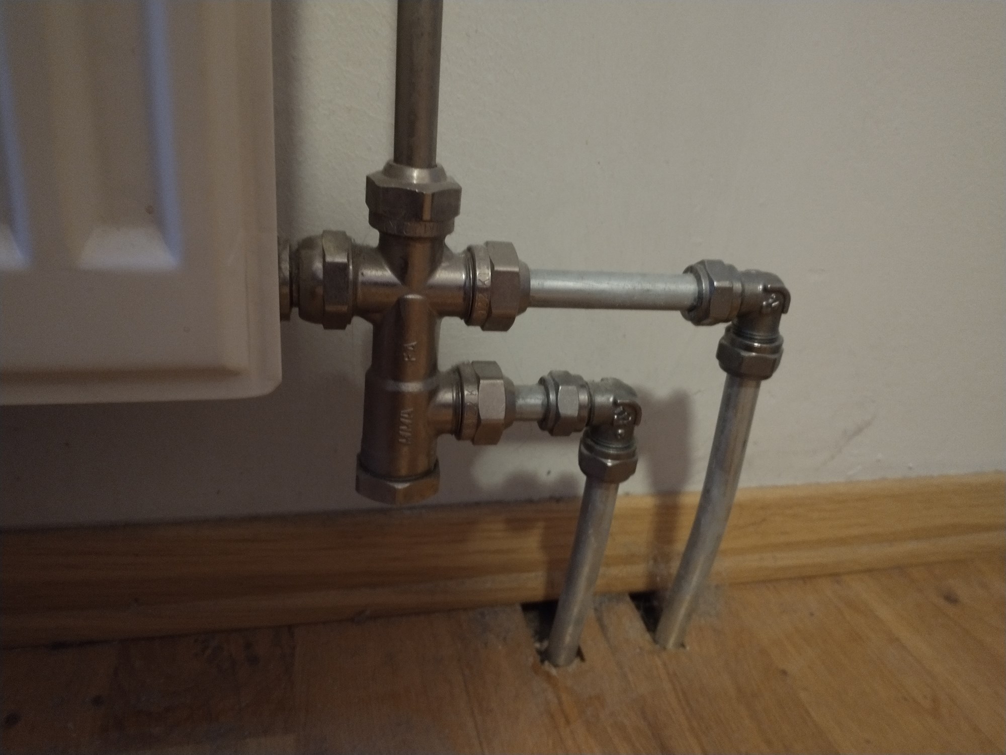 Vannbåren radiator varmer ikke - ByggeBolig