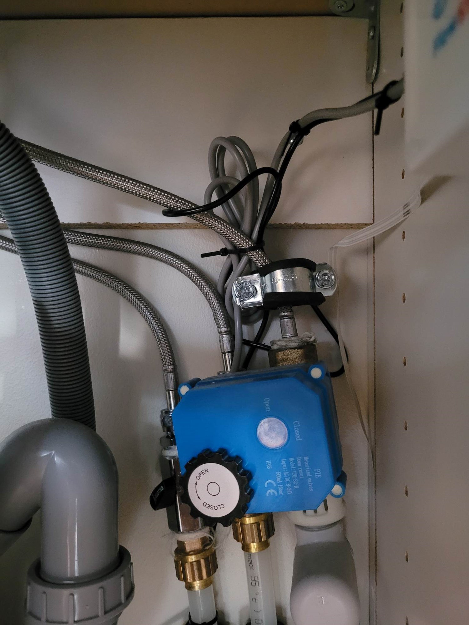 Tilkobling av kjøkkenarmatur med forbindelse til vaskemaskine? - ByggeBolig