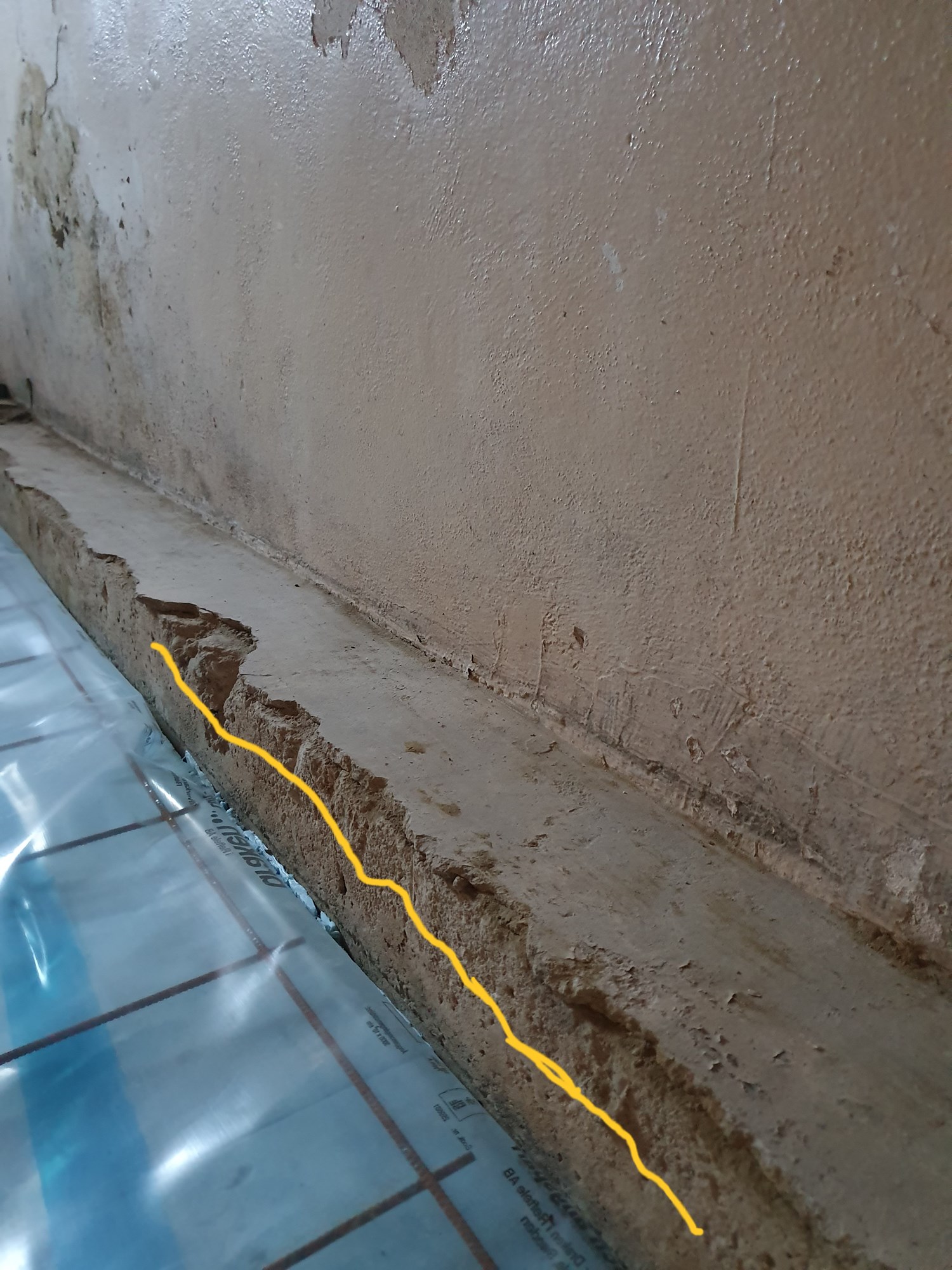 Dampsperre opp langs vegg? Betonggulv i kjeller - ByggeBolig