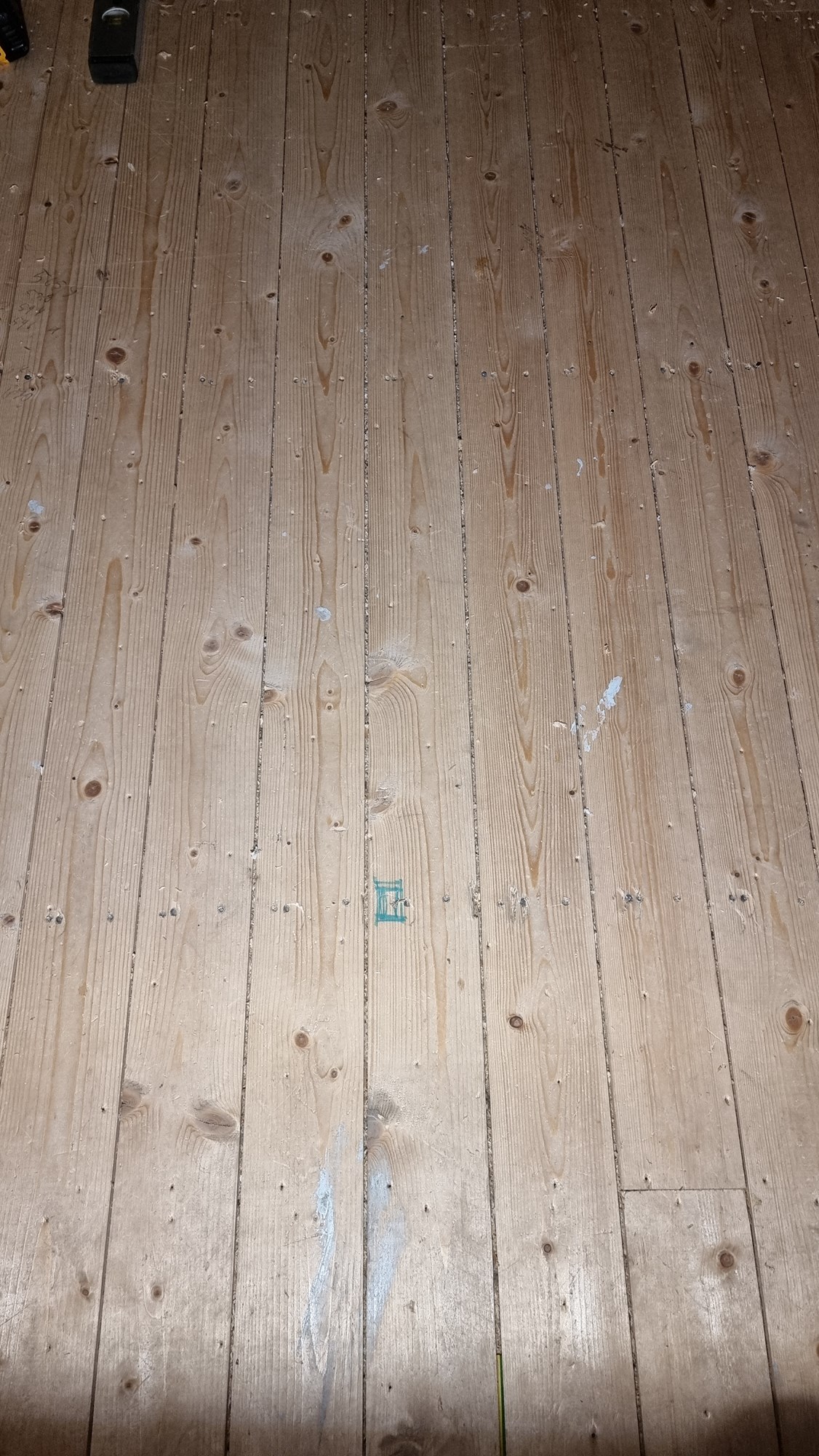 Gulv på kjøkken - laminat - hvilke lag trenger man? - ByggeBolig