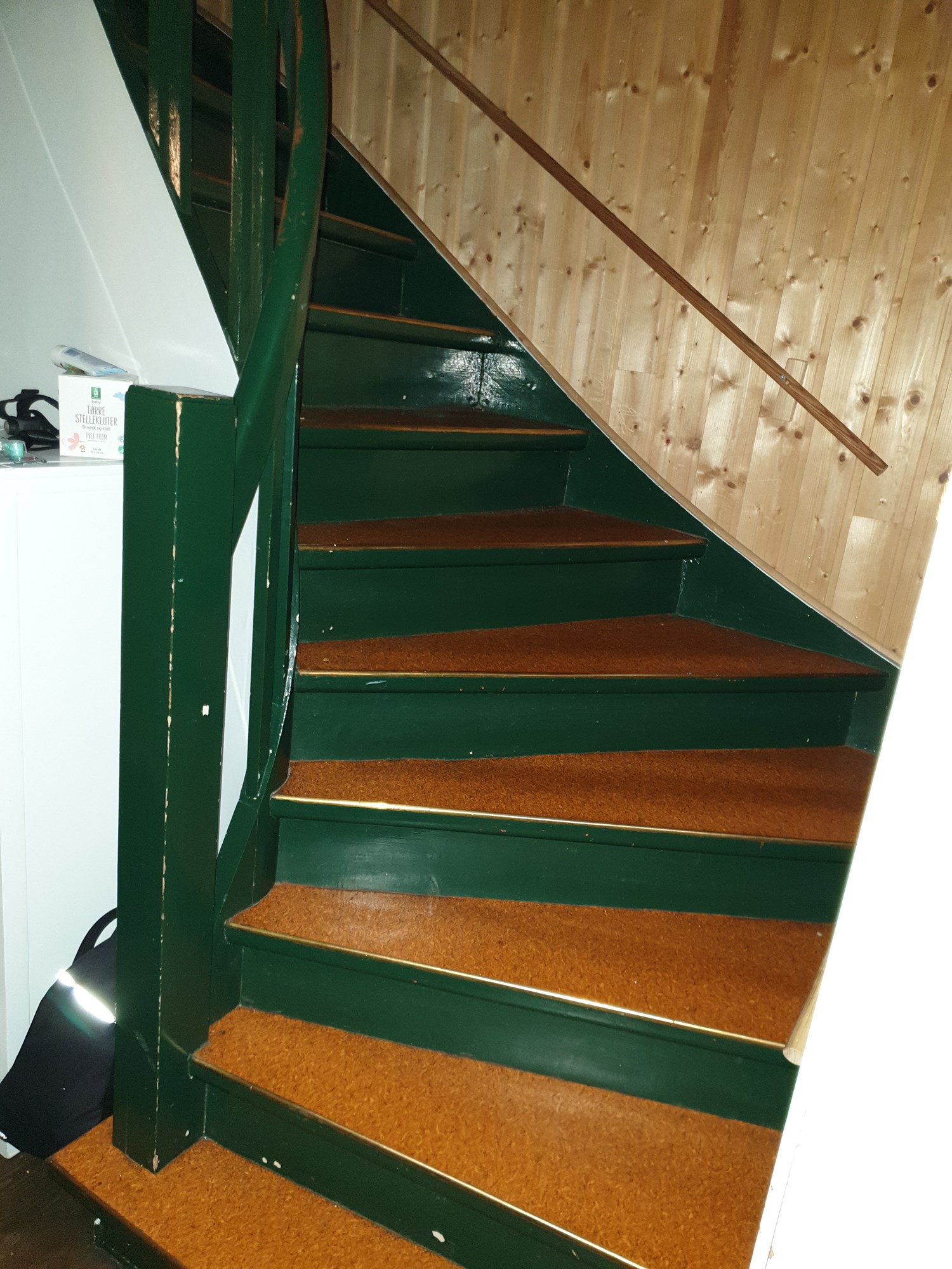 Oppussing av gammel trapp - ByggeBolig