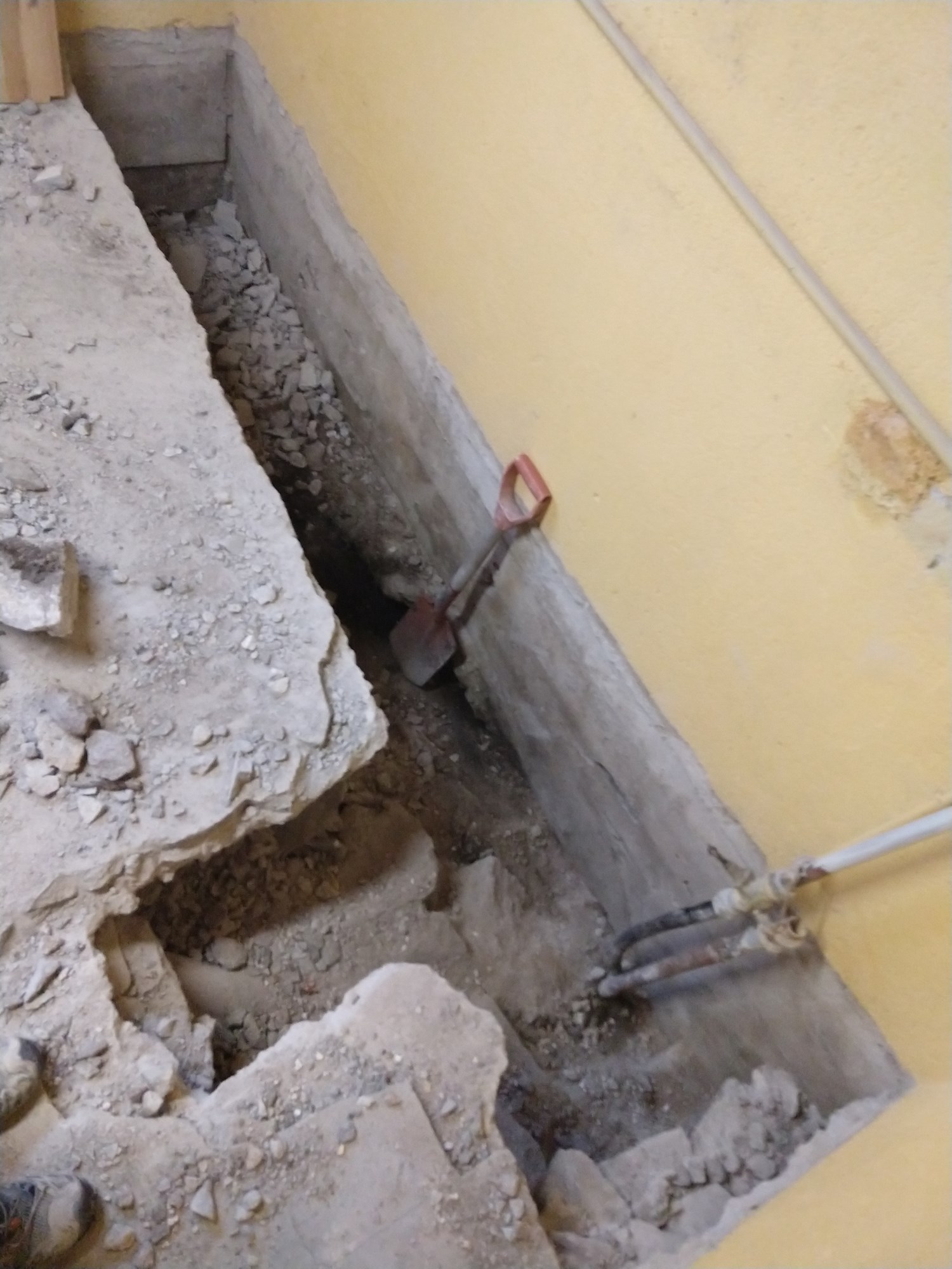 Senke gulv i kjeller - ByggeBolig