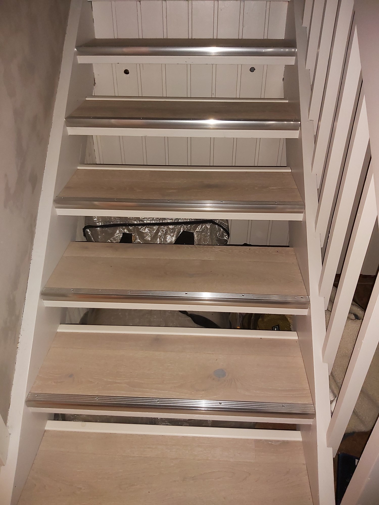 Knirk i åpen trapp - ByggeBolig