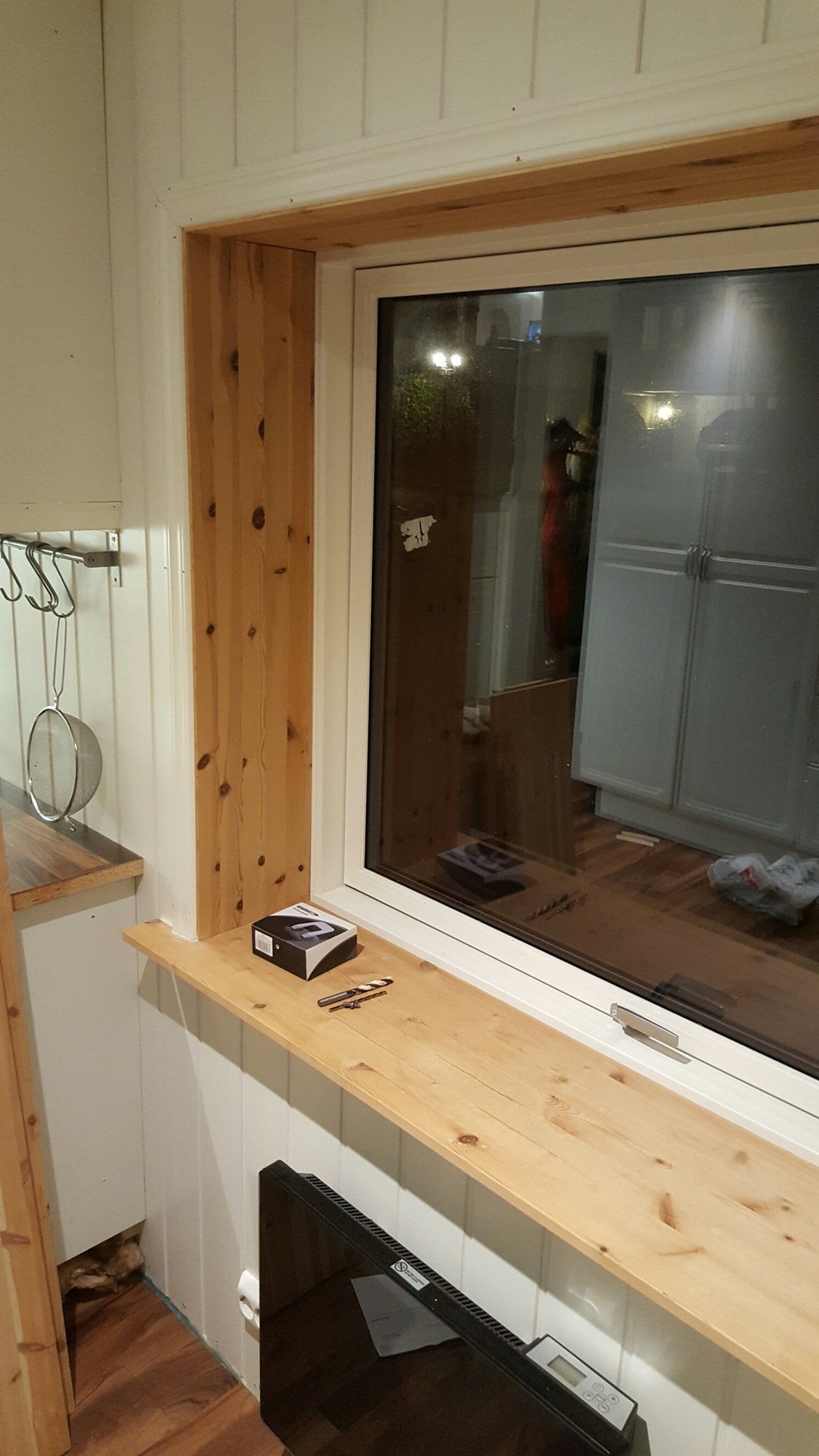 Noen spørsmål angående pussing og lakkering av furu-trapp, og furu ...