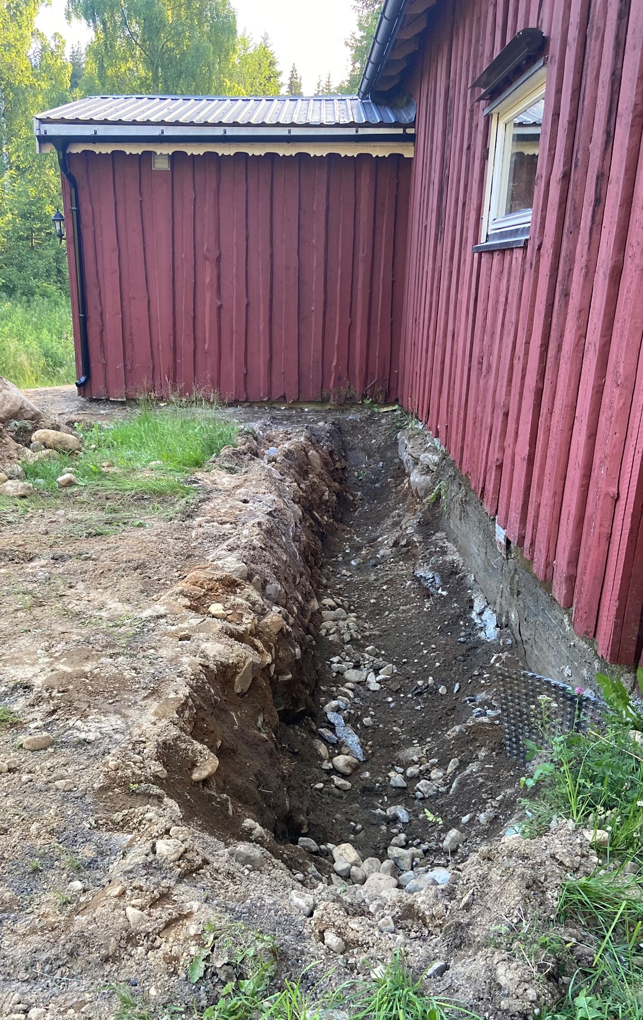 Hjelp, deler av grunnmuren er elendig - fyll som løsning? - ByggeBolig