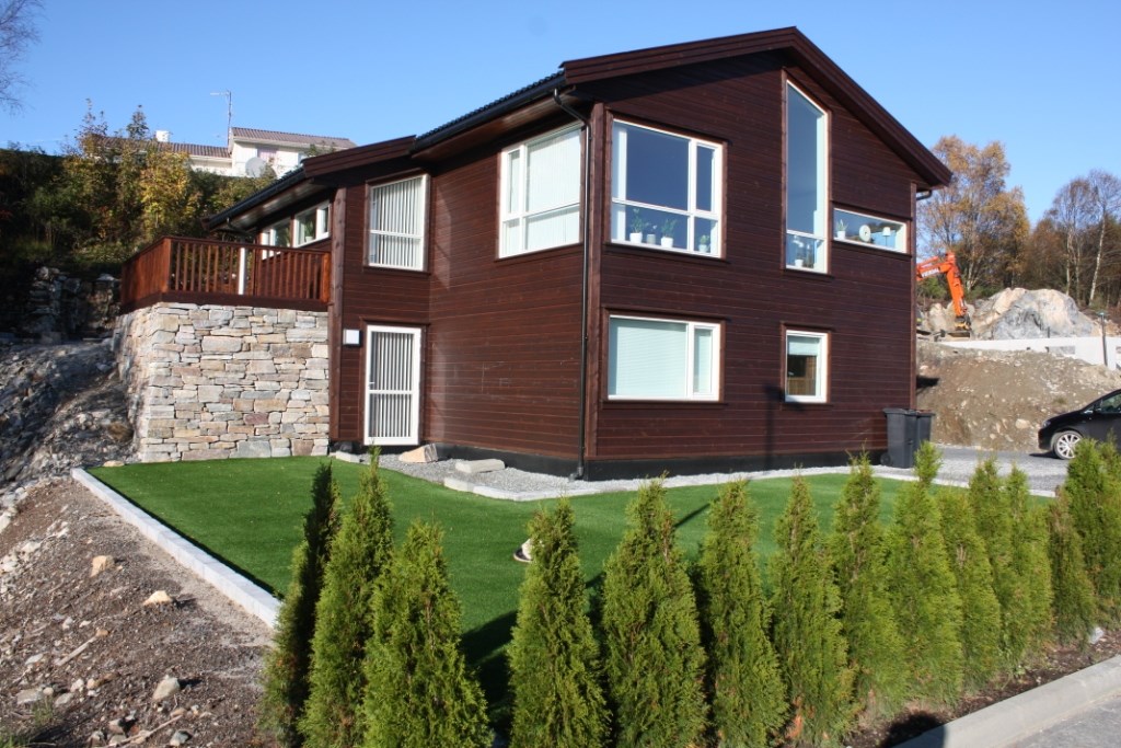 Brun beis på tradisjonelt hus - side 2 - ByggeBolig