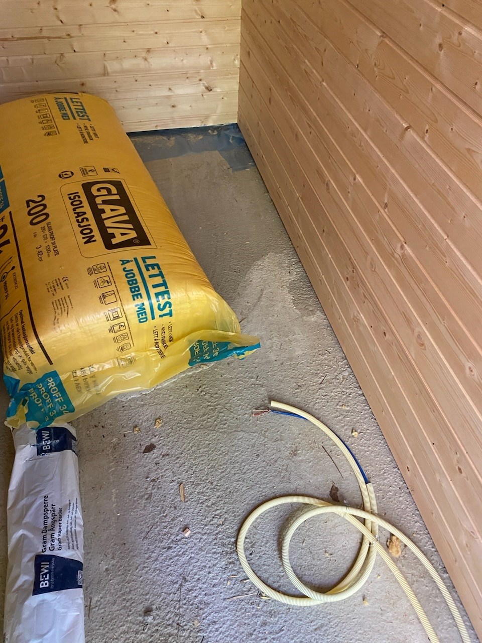 Epoxy nytt bod gulv - ByggeBolig