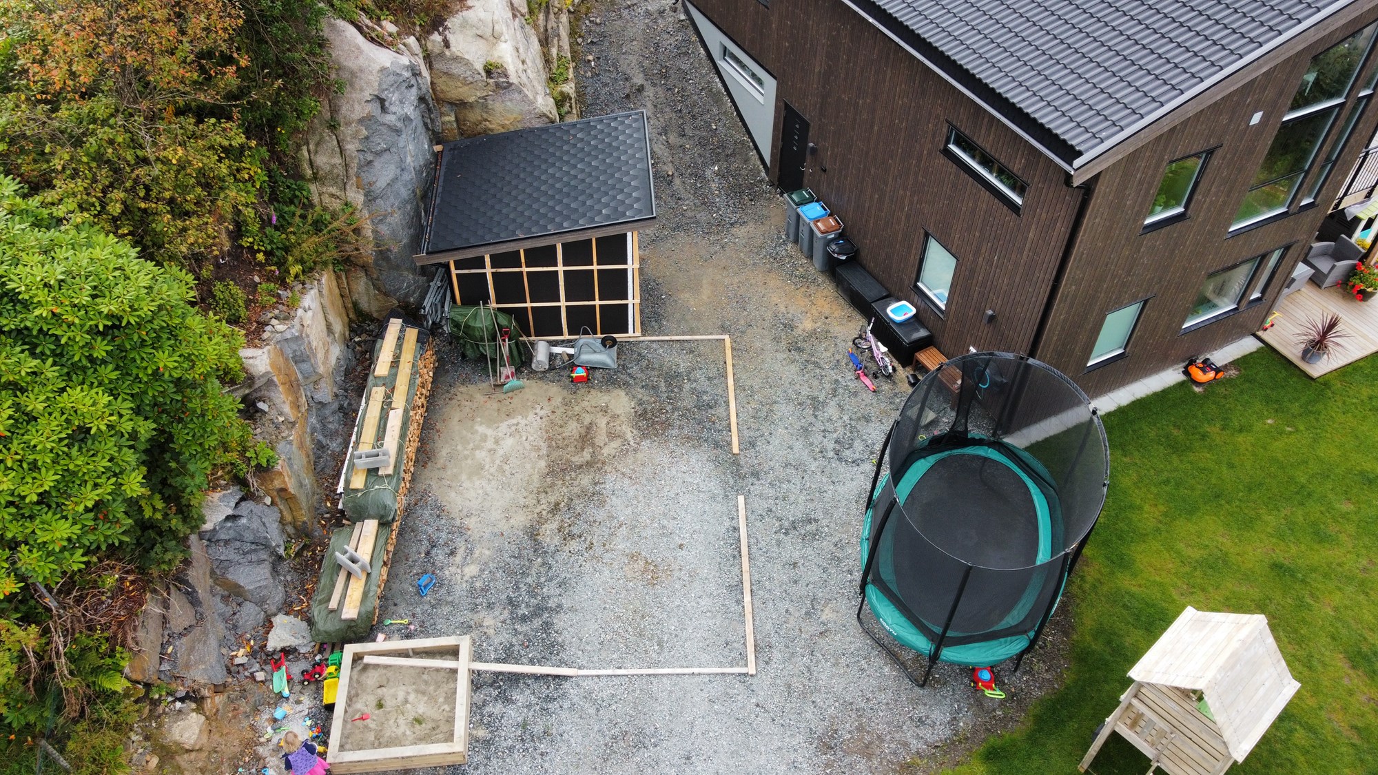 Heving av vei ved inngangsdør - ByggeBolig