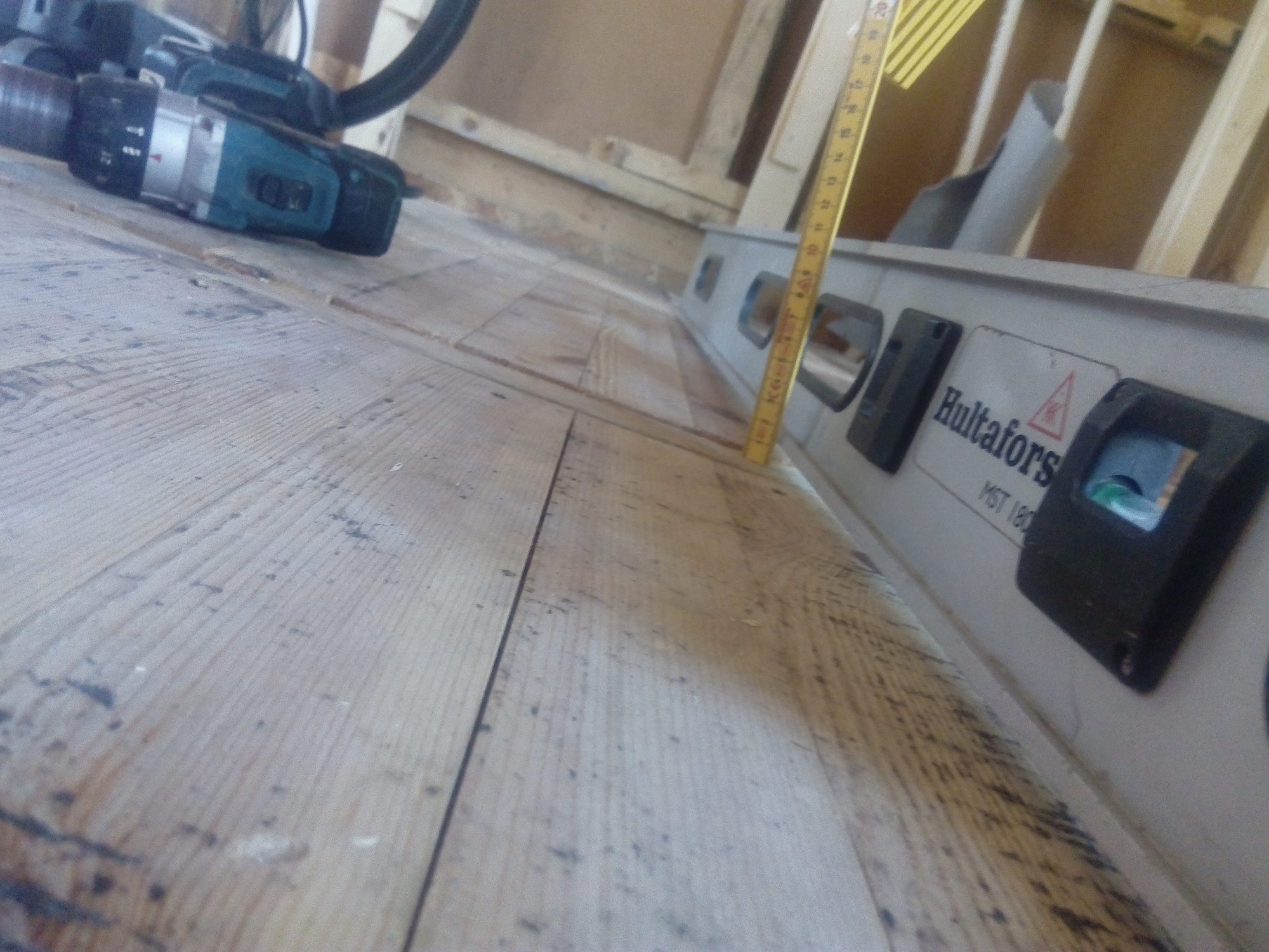 Steni plater på bjelkelag - ByggeBolig