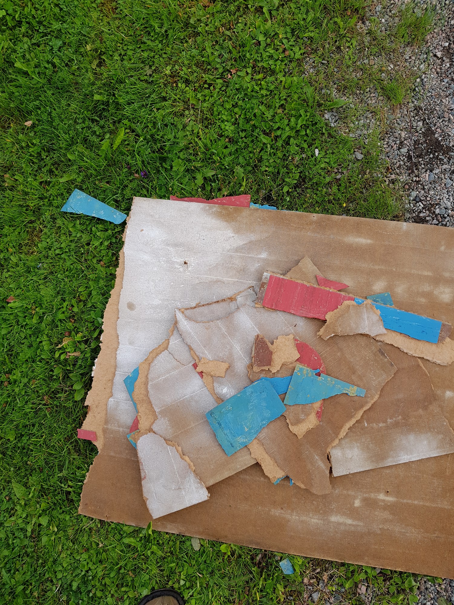 Hvitt pulver under gulv - ByggeBolig